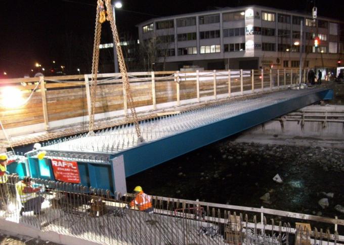 Shear Connectors on Bridge Support